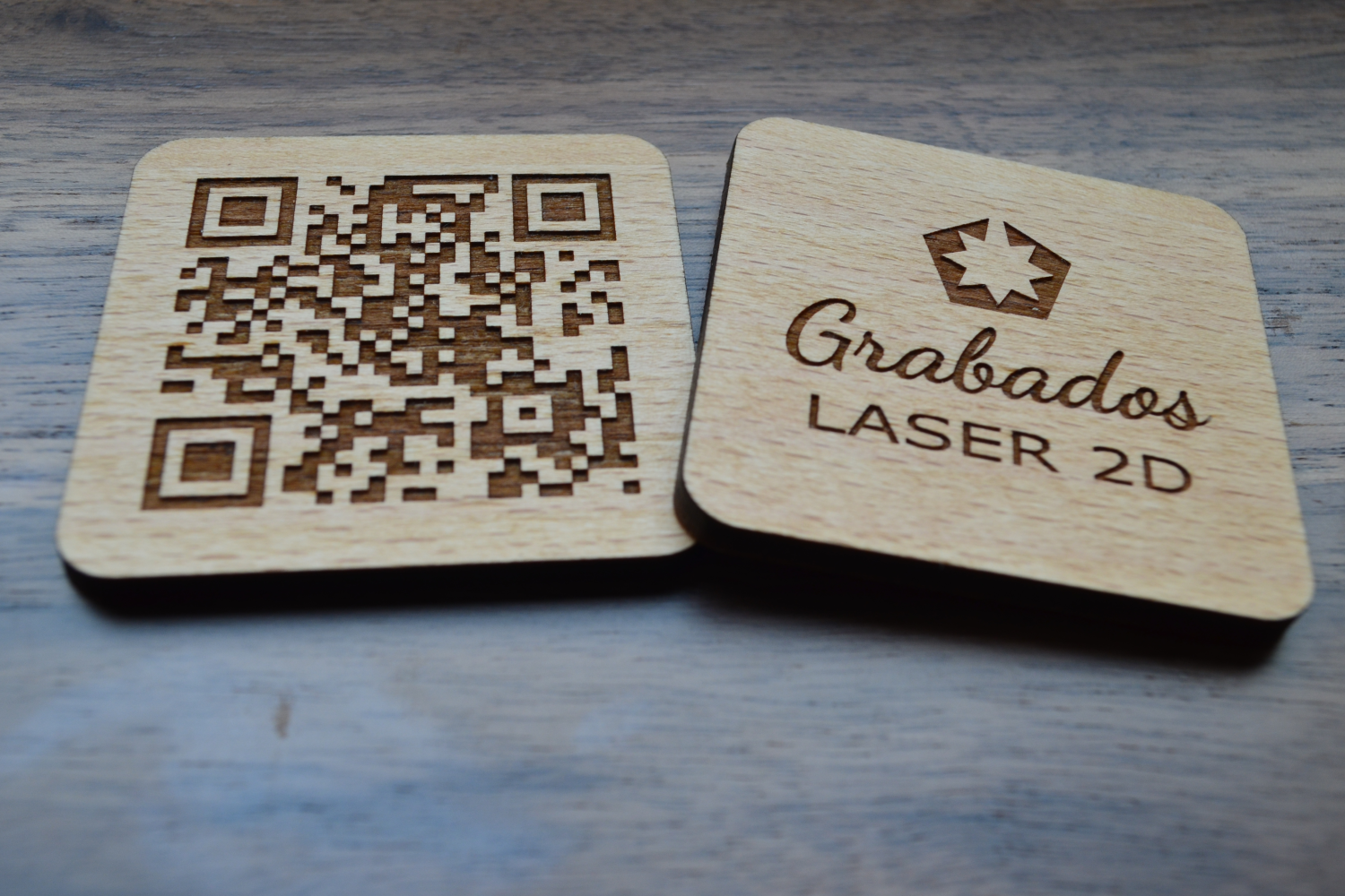 Placa QR madera – Grabados láser 2D